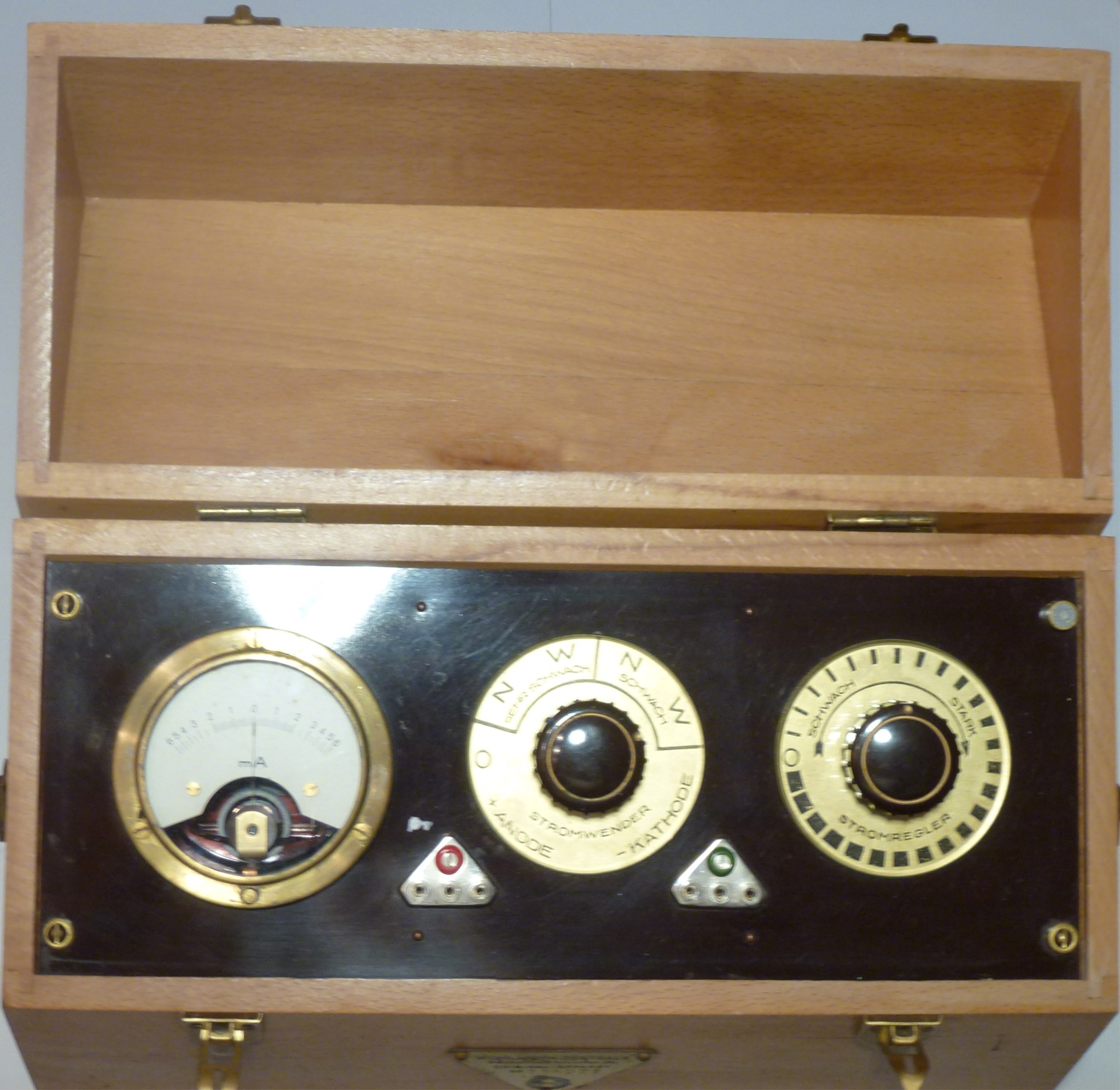 alte Messgeräte | Opa's alte Messtechnik von 1880 – 1980